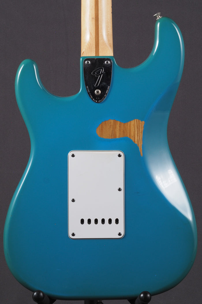 1981 Fender International Stratocaster - Malibu Blue